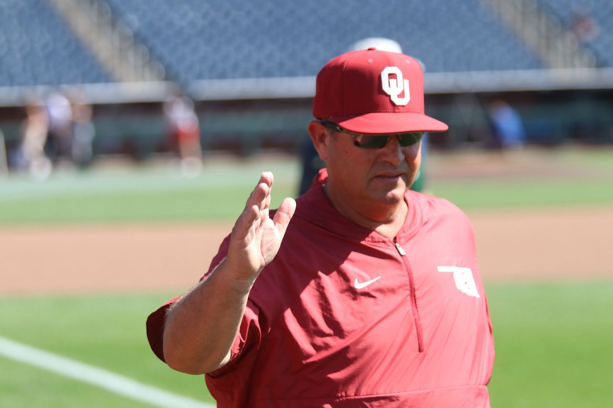 CWS Photo Gallery: Oklahoma Sooners Practice - Sports Illustrated ...
