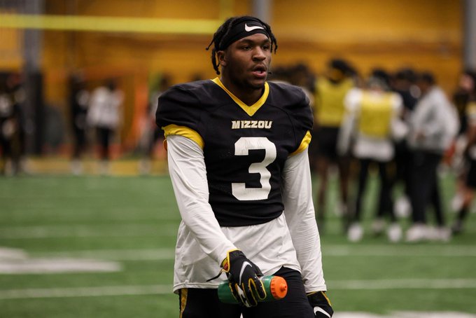 Tigers WR Luther Burden Says He's Staying at Missouri - Mizzou Sports Talk