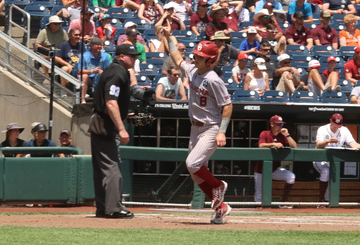 Oklahoma Freshmen Unbothered by Bright Lights of Omaha - Sports ...