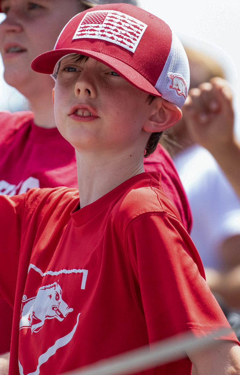 Face of the Game: Photo Gallery of Razorback Fans at CWS Opening Game ...
