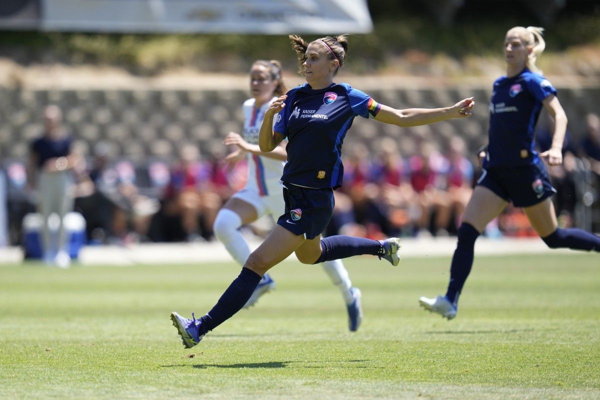 Former Cal Star Alex Morgan Is Tearing Up the NWSL - Sports Illustrated ...