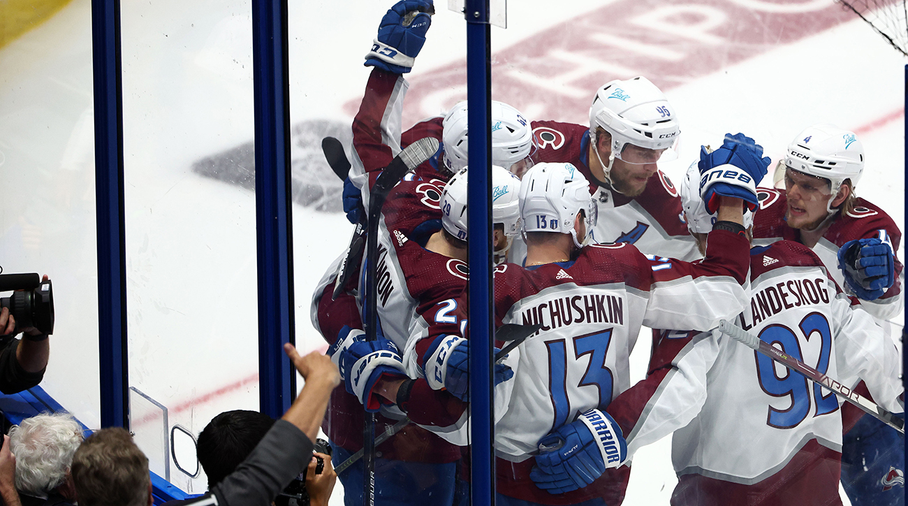 Avalanche Defeat Lightning to Win First Stanley Cup Since 2001 - Sports ...