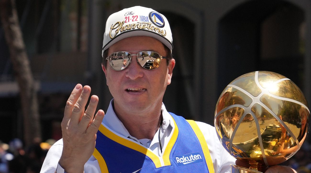 Warriors’ Lacob Sets Jerry Buss’s NBA Finals Run as Franchise Goal ...