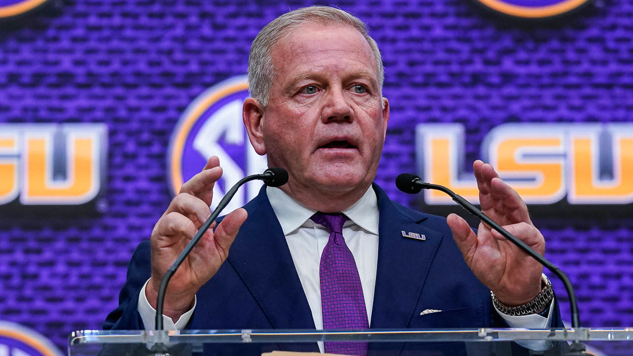 SEC Round-Up: Kelly Has LSU Calling Teenagers After Midnight on School ...