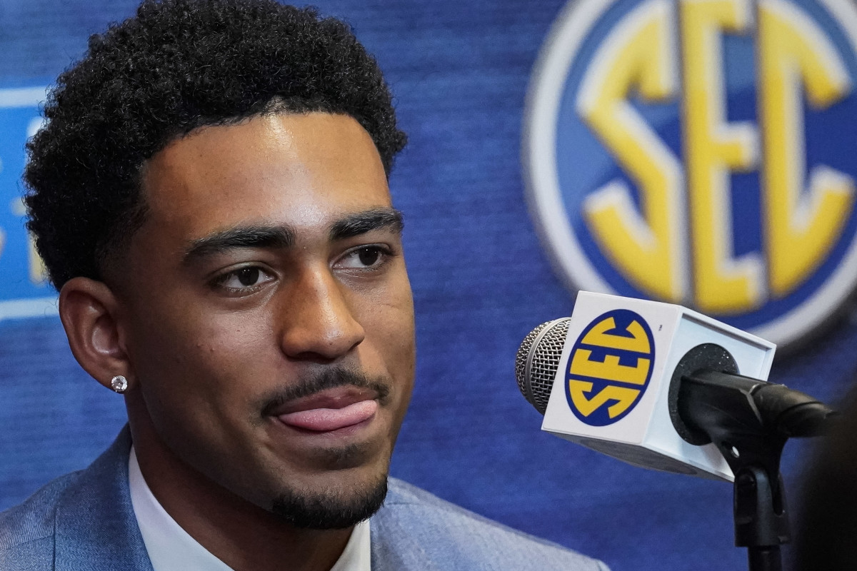 Bryce Young Not Focused on Individual Accolades as Reigning Heisman ...