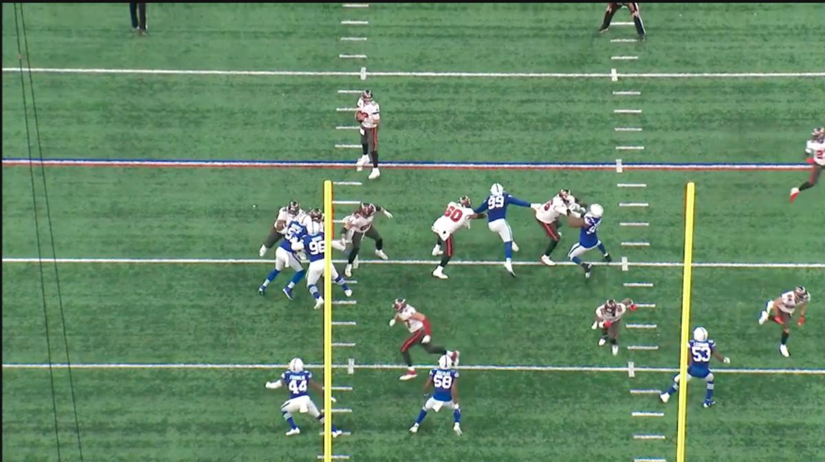 Film Room Dissects Why DeForest Buckner's Swim Move is so Devastating ...