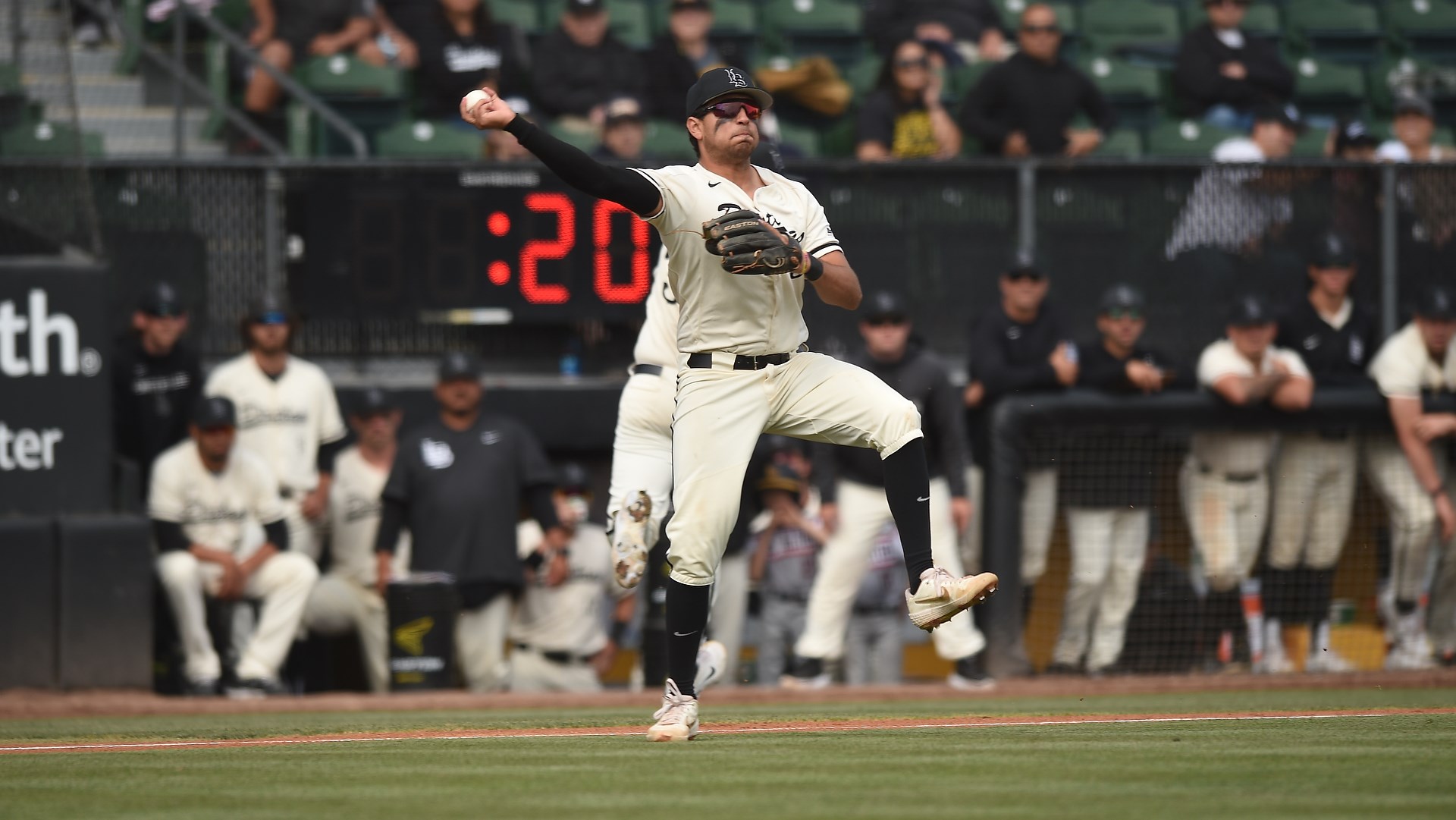 Longhorns Land Transfer INF Tanner Carlson From Long Beach State ...