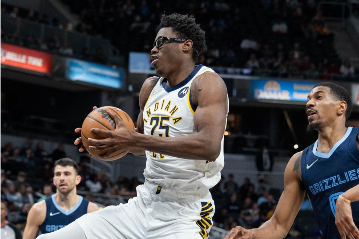 Former Phoenix Suns Pick Jalen Smith Listed as Underrated Offseason ...