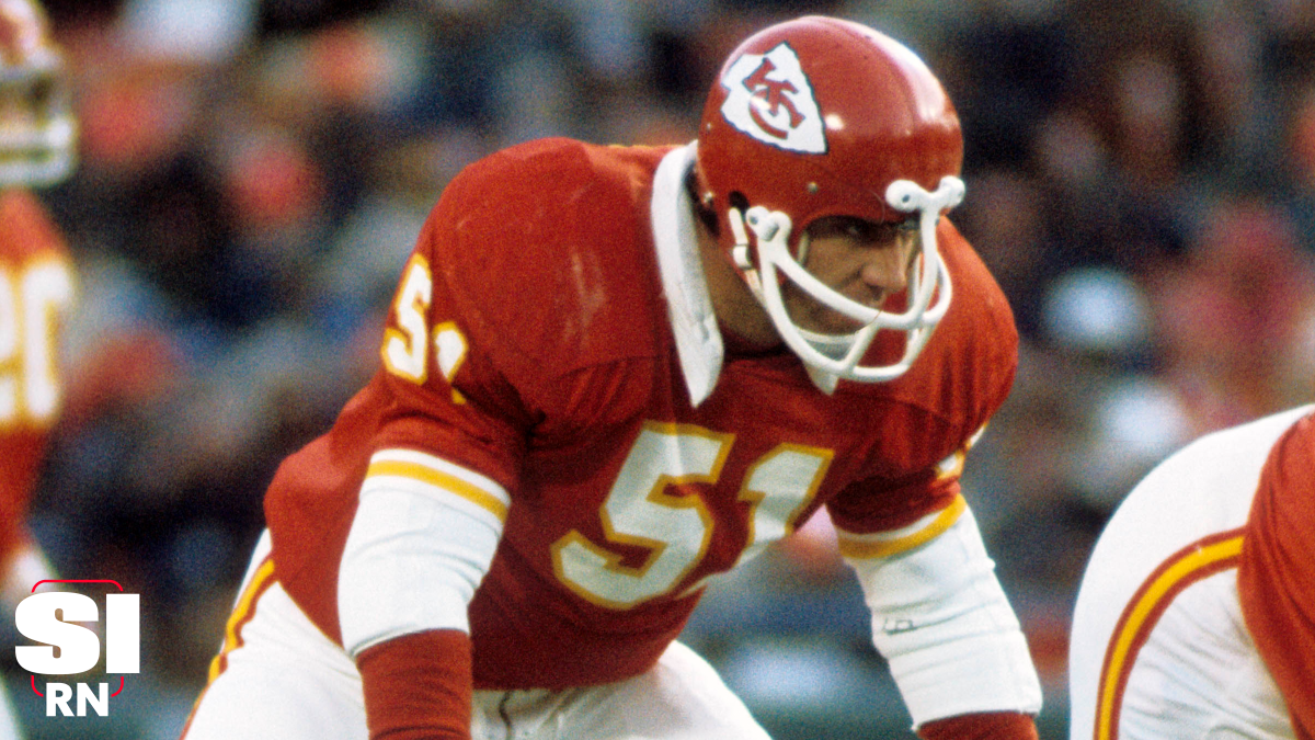 Jim Lynch, Former NFL Kansas City Chiefs Linebacker, Dies at 76 ...