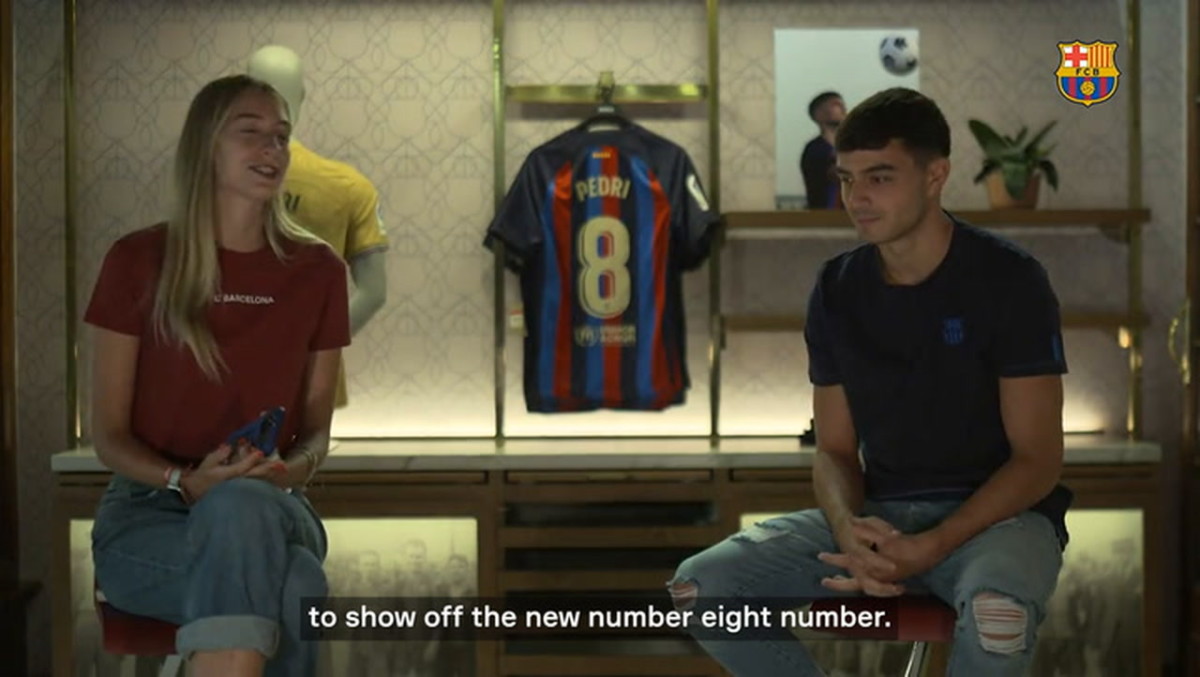 Pedri 8 second challenge - Soccer - OneFootball on Sports Illustrated