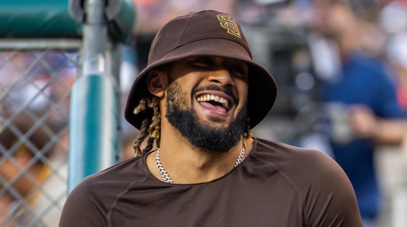 Look: Fernando Tatis Jr. Takes First Batting Practice Since Surgery ...