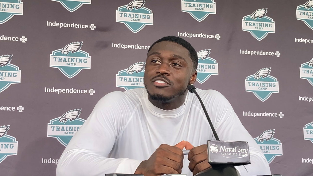 A.J. Brown Doing More Than Just Catching Passes Since Coming to Eagles ...