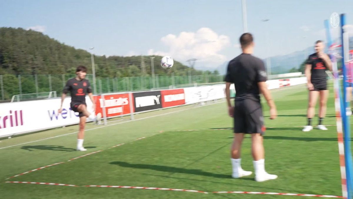 AC Milan’s football tennis game - Soccer - OneFootball on Sports ...