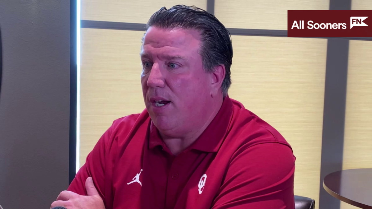 WATCH: Oklahoma OL Coach Bill Bedenbaugh Media Day Press Conference ...