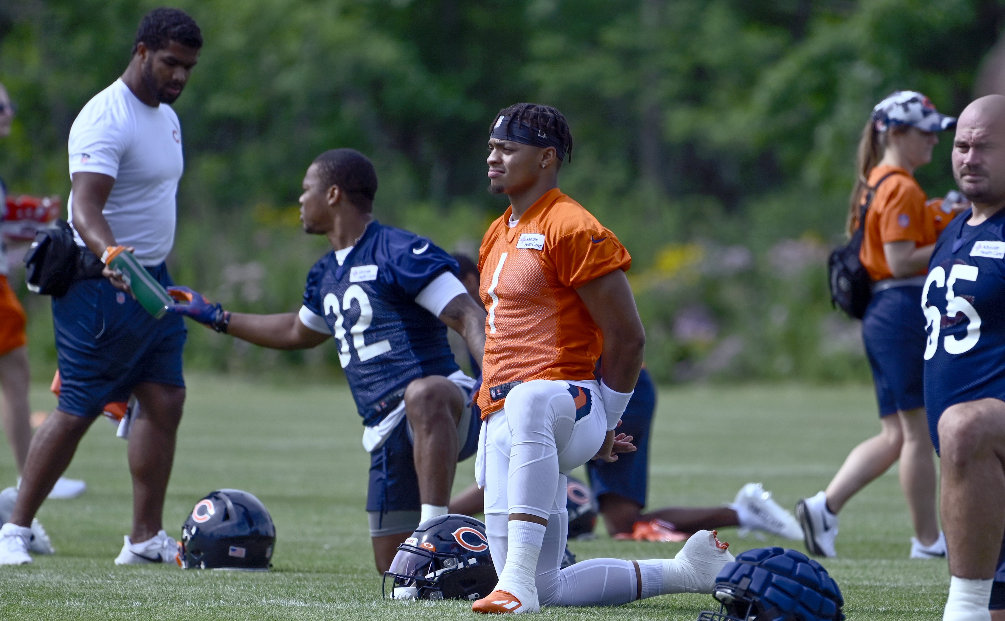 Where Justin Fields Sees the Chicago Bears Offense - Sports Illustrated ...