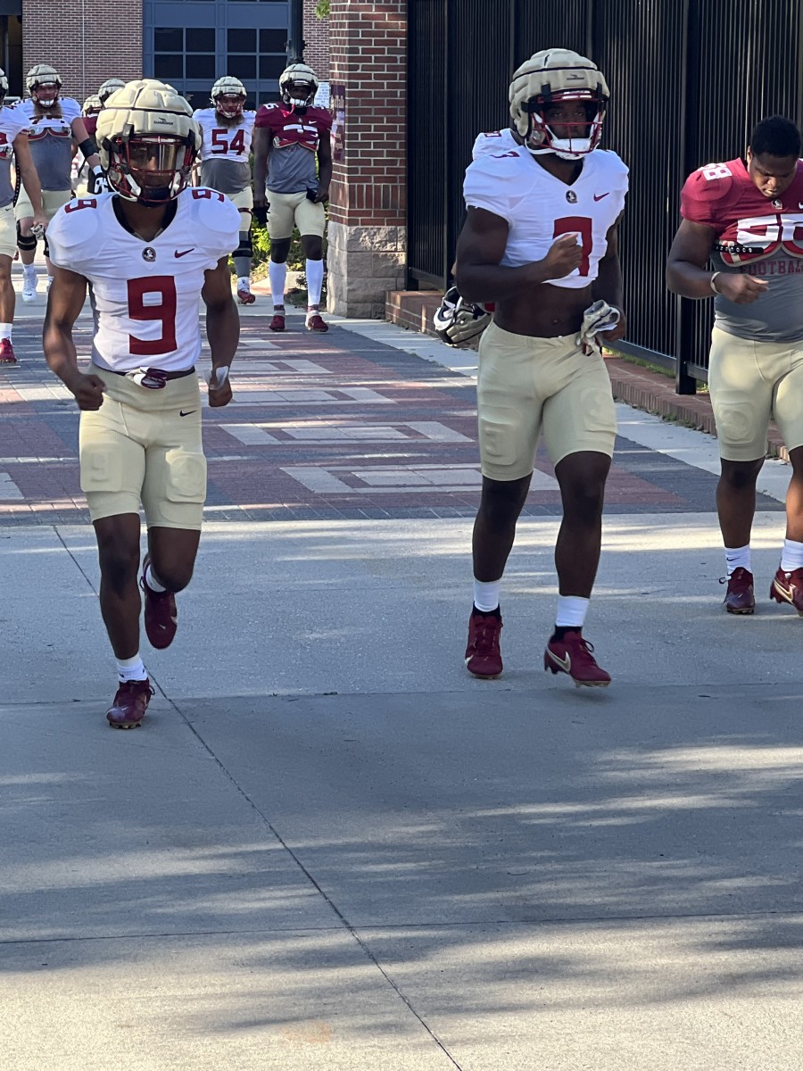 PHOTO GALLERY: Florida State practices in full pads for second ...