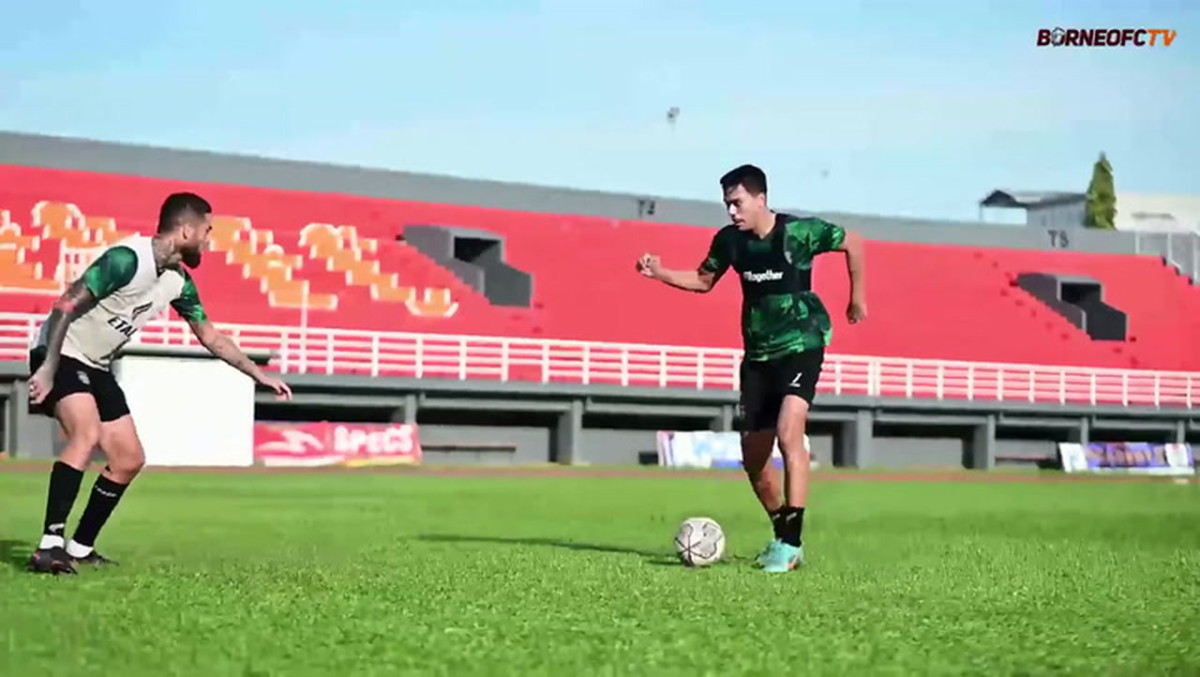 Matheus Pato and his White Team win mini games - Soccer - OneFootball ...