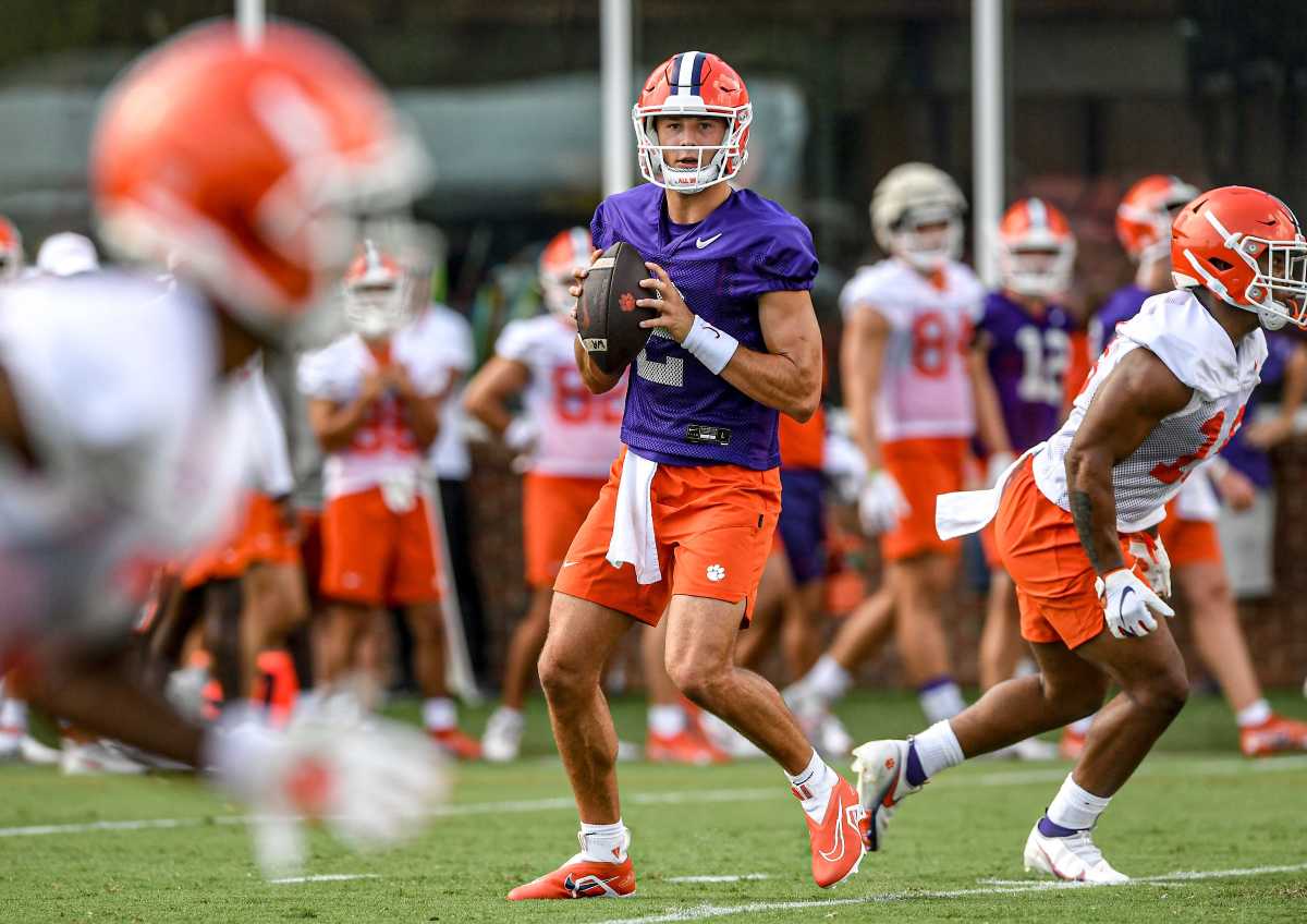 Dabo Swinney Believes Clemson Tigers QB Cade Klubnik 'Will Be Ready' to ...