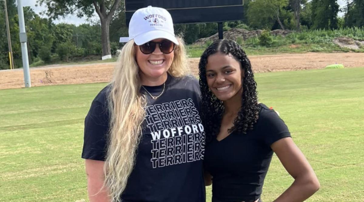 Noel Devine's Daughter Makes College Commitment - Sports Illustrated ...