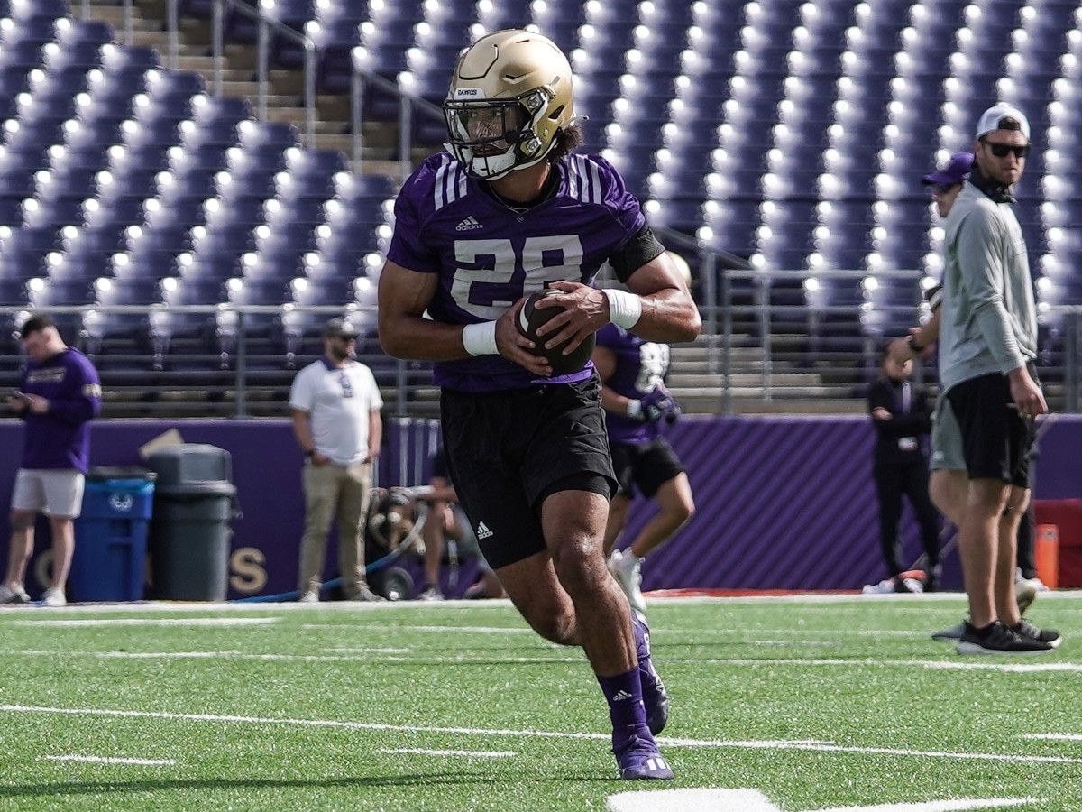 Breaking Down the Husky Running-Back Competition - Sports Illustrated ...