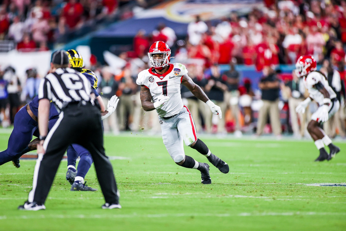 Quay Walker Listed as First String Linebacker for the Green Bay Packers ...