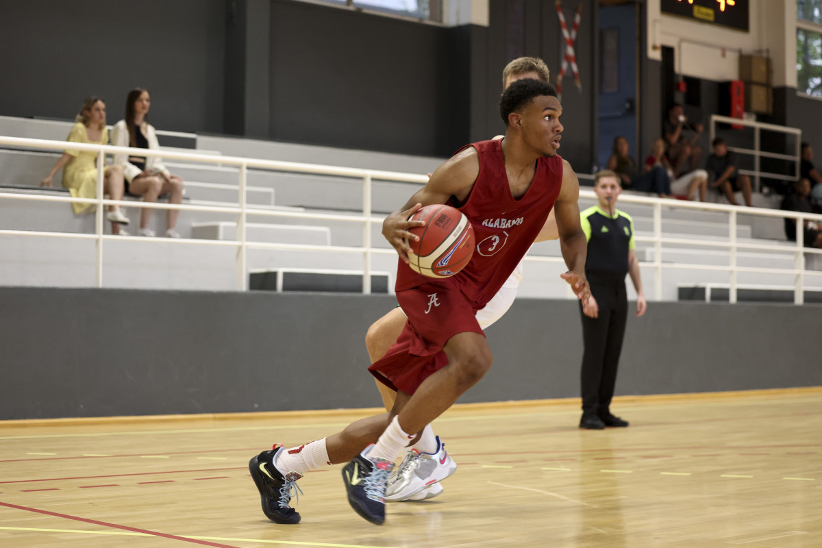 Film Room: Rylan Griffen Adds Important Depth to Alabama Backcourt ...