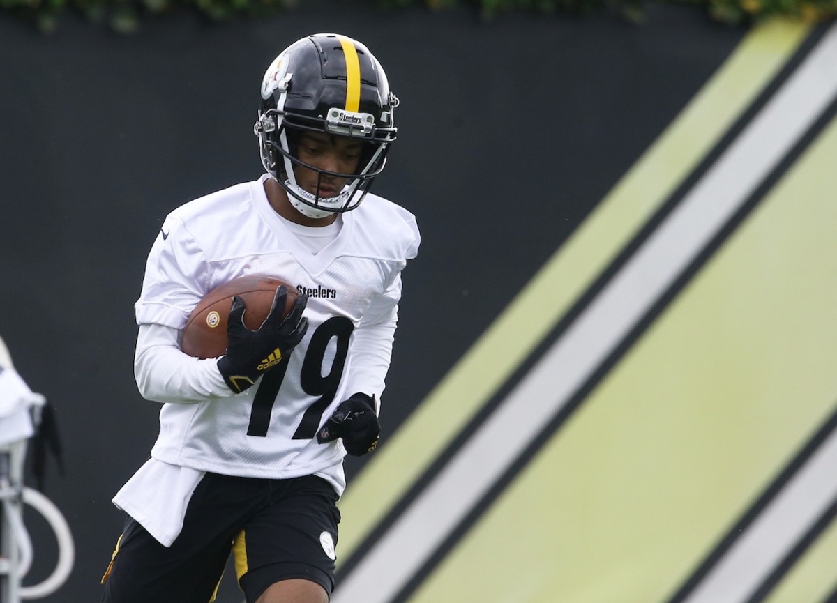 Pittsburgh Steelers Rookie Calvin Austin Dealing With Unknown Foot ...