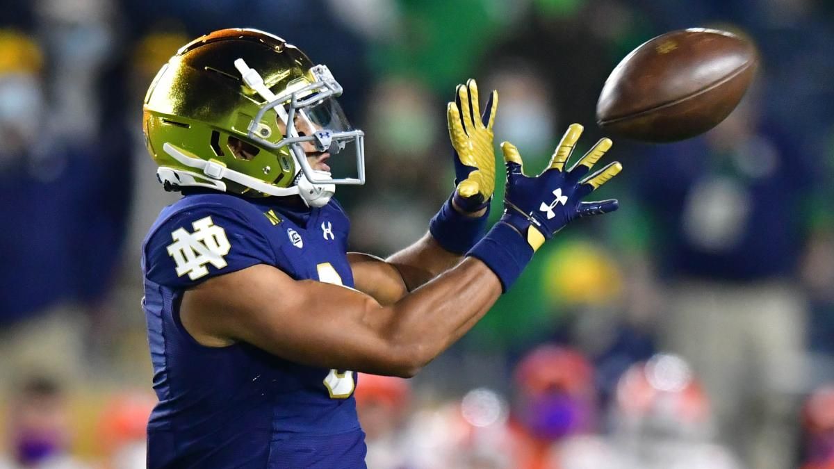 Notre Dame WR Avery Davis Out For Season With Torn ACL - Sports ...