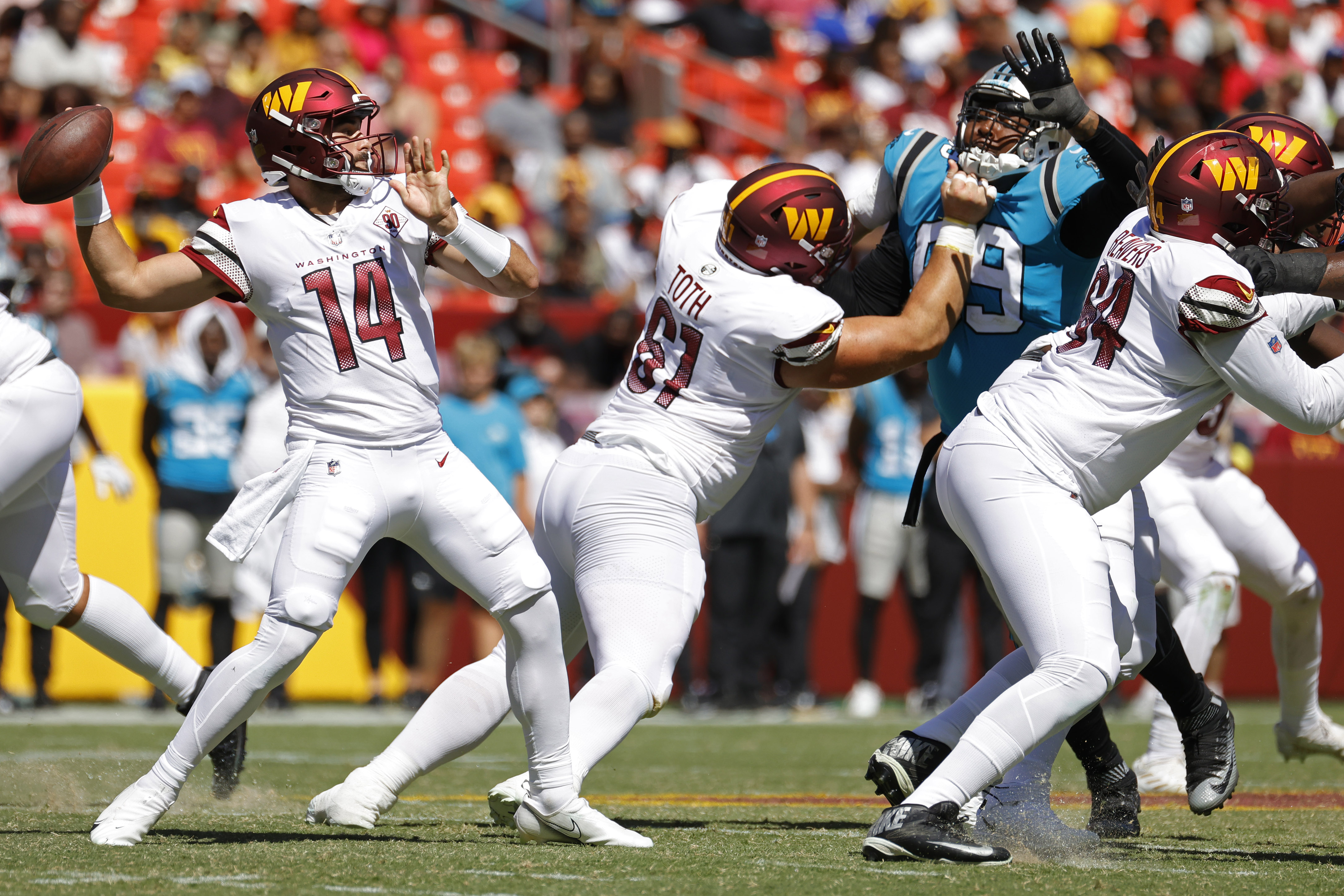 Commander Sam? Washington Rookie QB Howell Impresses In Debut vs ...