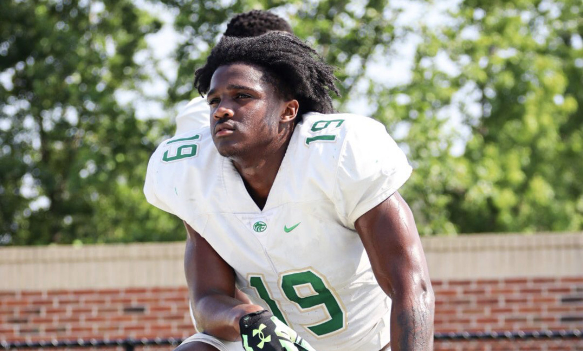 Georgia Football "Persistent" in Recruitment of Elite 2024 OLB ...