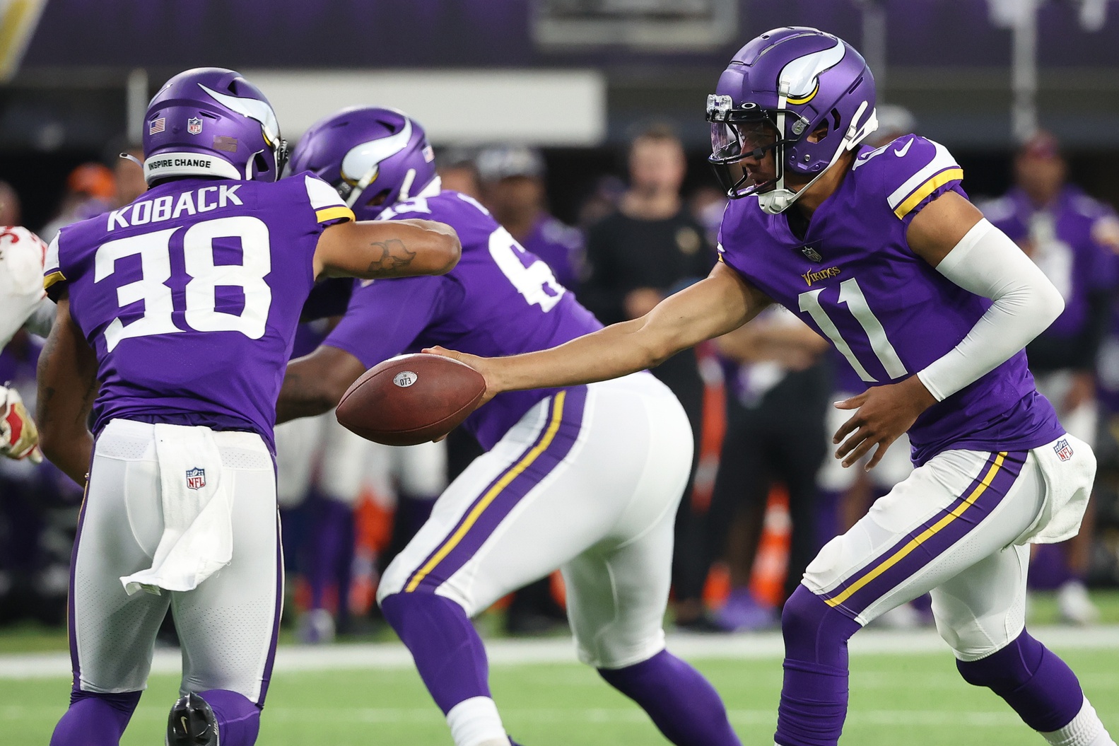 Vikings-49ers offered little in the way of offense or insight - Sports ...