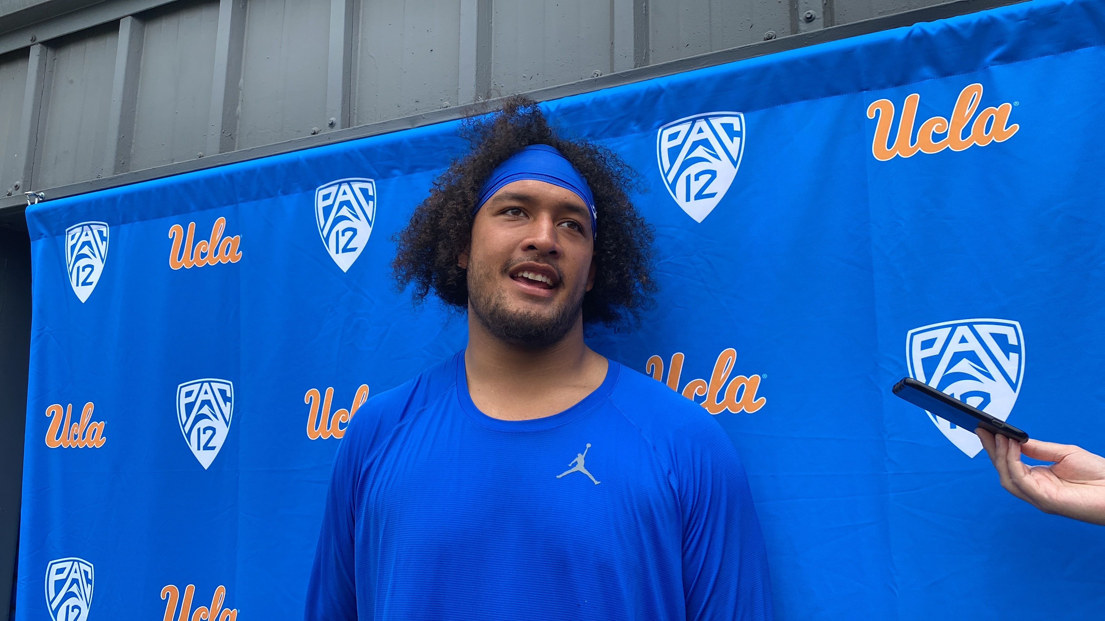 WATCH: Tyler Manoa on Joining UCLA's Offensive Line, Making Mistakes ...