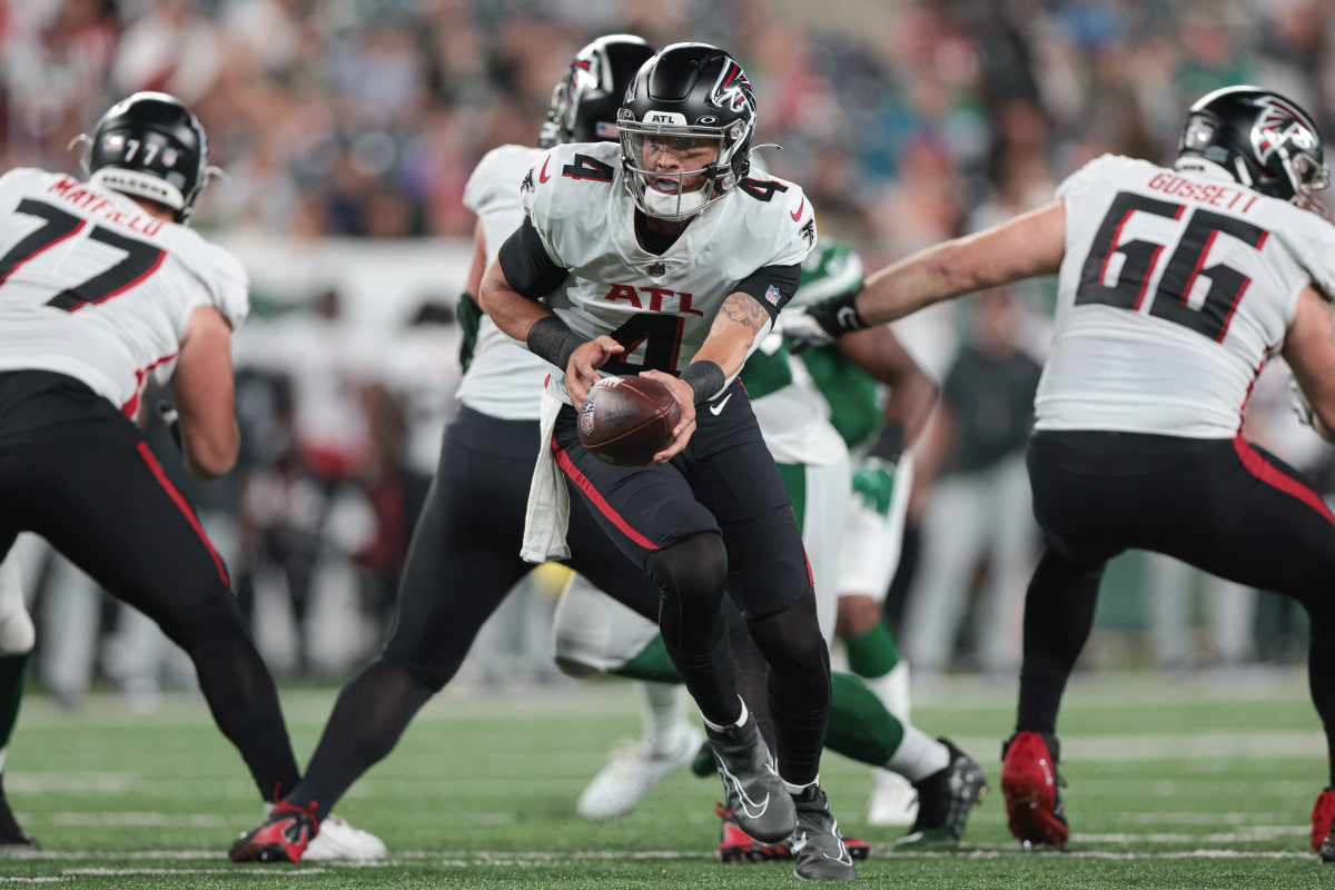 Atlanta Falcons Quarterback Desmond Ridder Changing Back To College ...