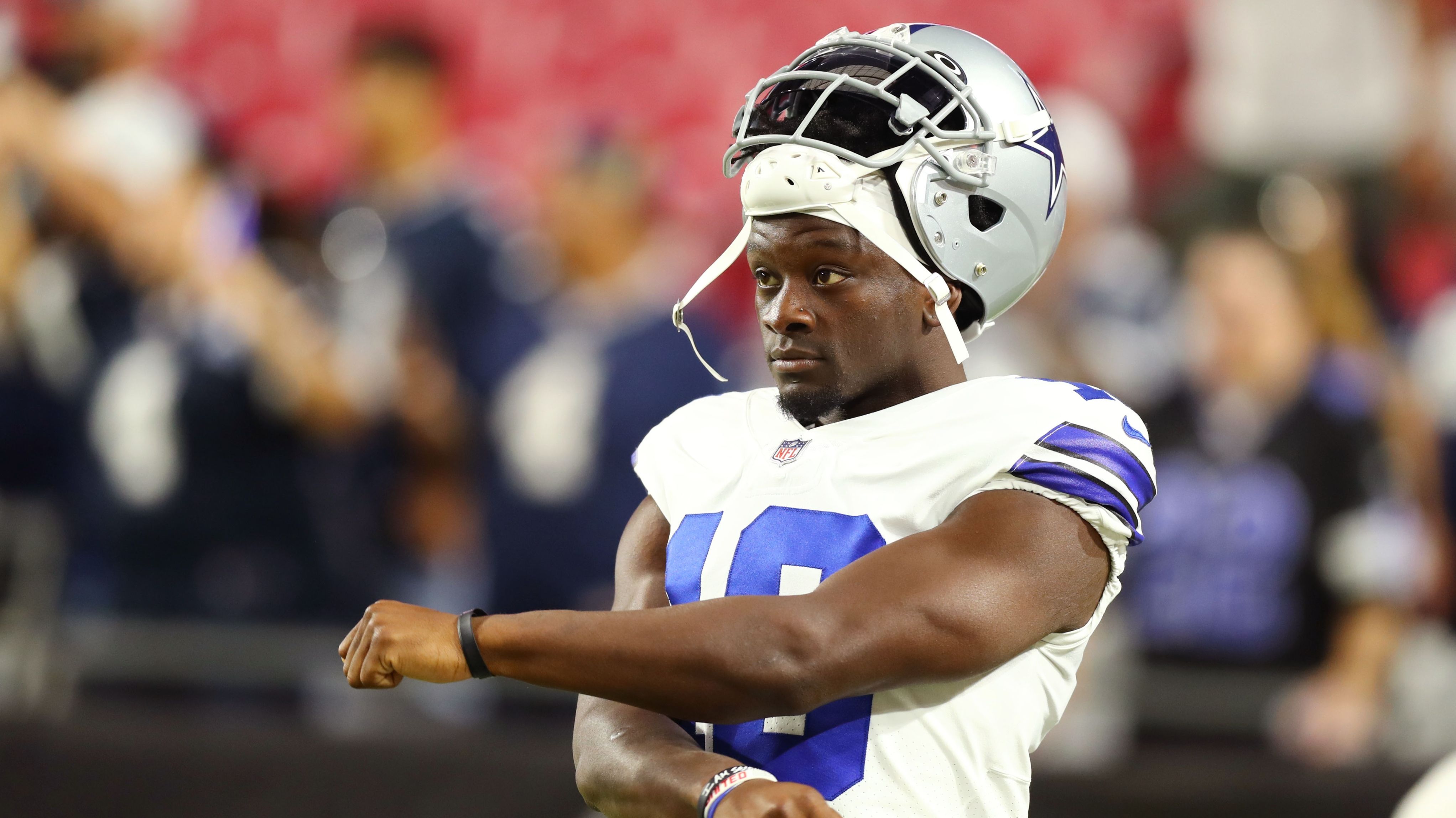 Jerry Jones Says Cowboys WR Michael Gallup Is Unlikely to Start Season ...