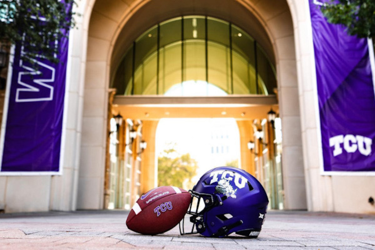 TCU Football: 2022 Schedule - Sports Illustrated TCU Killer Frogs News ...