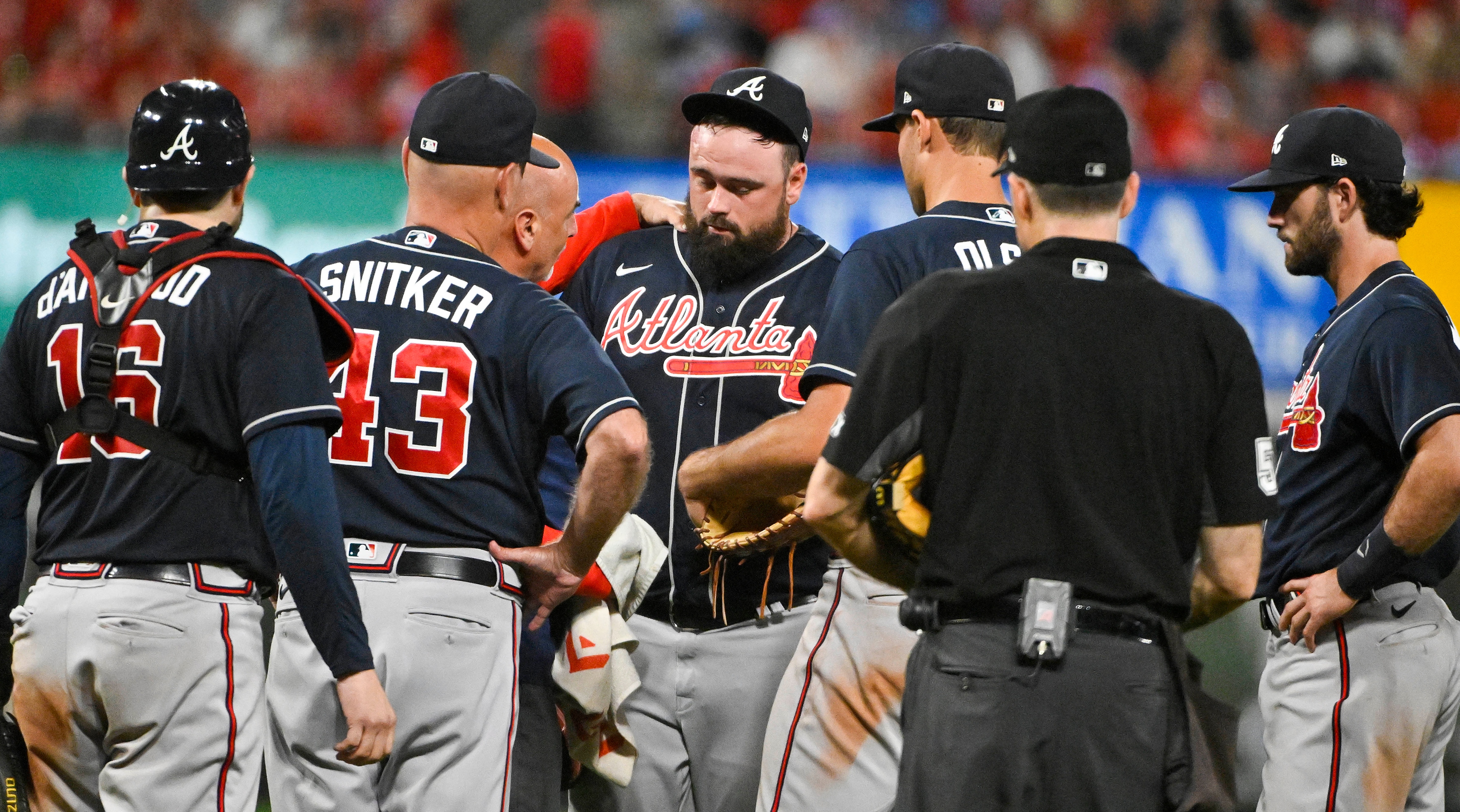 Braves RP Jackson Stephens Hit in Head by Line Drive, Taken to Hospital ...