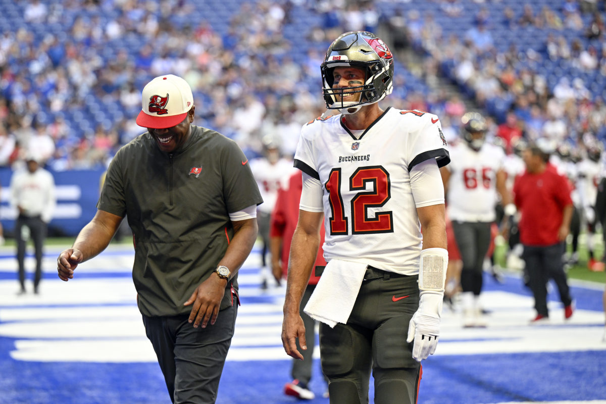 Tom Brady Looks Sharp in Return to Live Game Action - Tampa Bay Buccaneers | BucsGameday ...