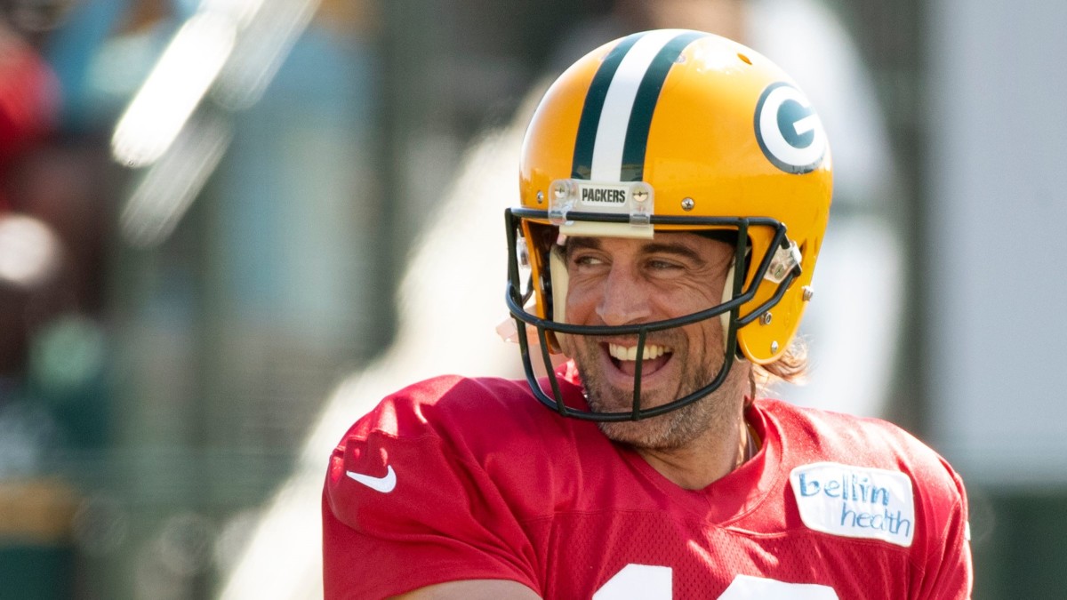 Aaron Rodgers Finishes Third in ‘Top 100 Players of 2022’ - Sports ...