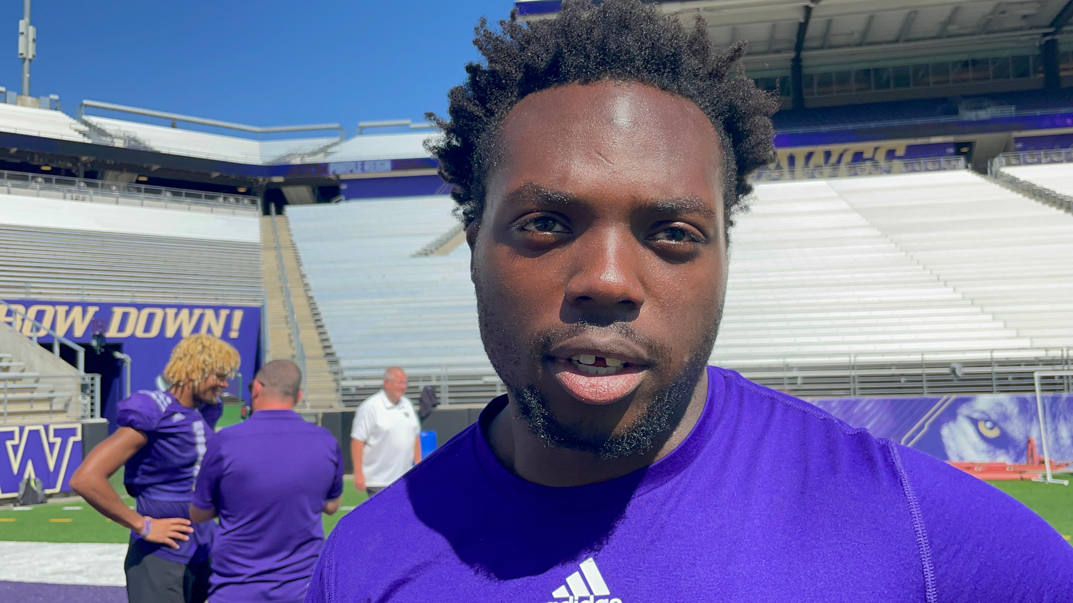 Goal for Recovering Ulofoshio Is to Make UW Linebacker Wall - Sports ...