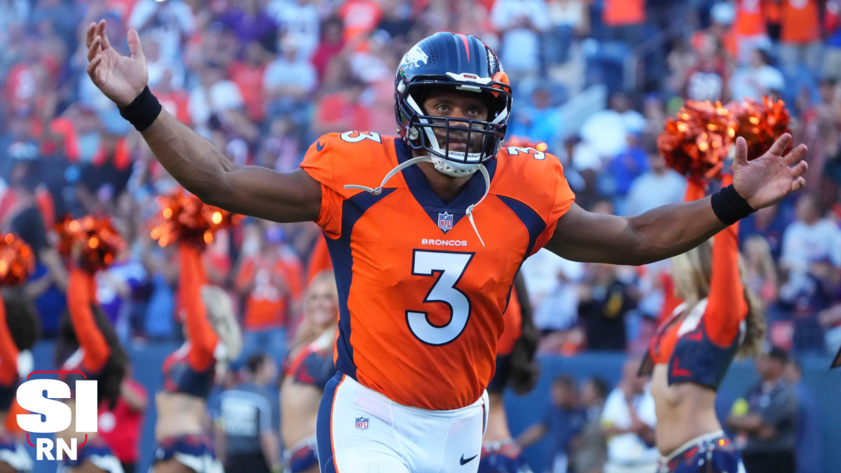 Russell Wilson, Broncos reach massive contract extension - Sports ...