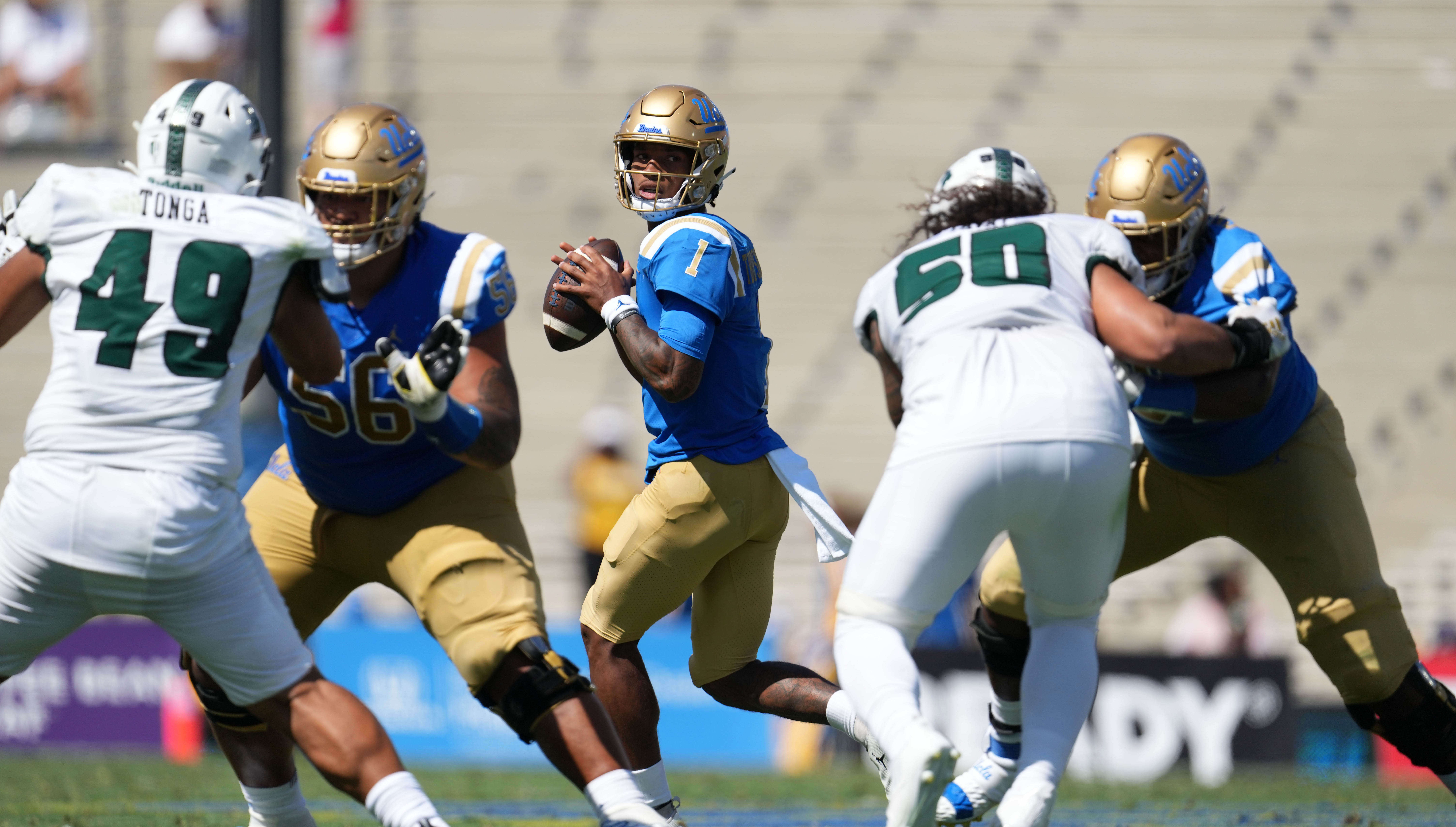 UCLA Football Preparing to Open Season vs. Bowling Green, Record Heat ...