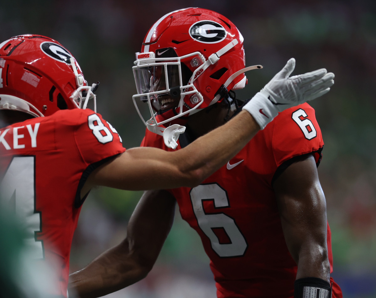 Kenny McIntosh Thrives in his Versatile Role for Georgia Football ...