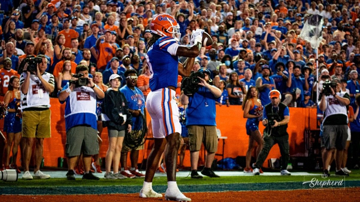 Photo Gallery: Florida Gators Upset Utah Utes in The Swamp - Sports ...