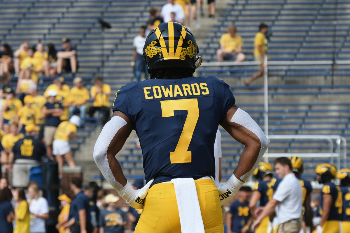 UPDATE: Donovan Edwards' Status For UConn Game - Sports Illustrated ...