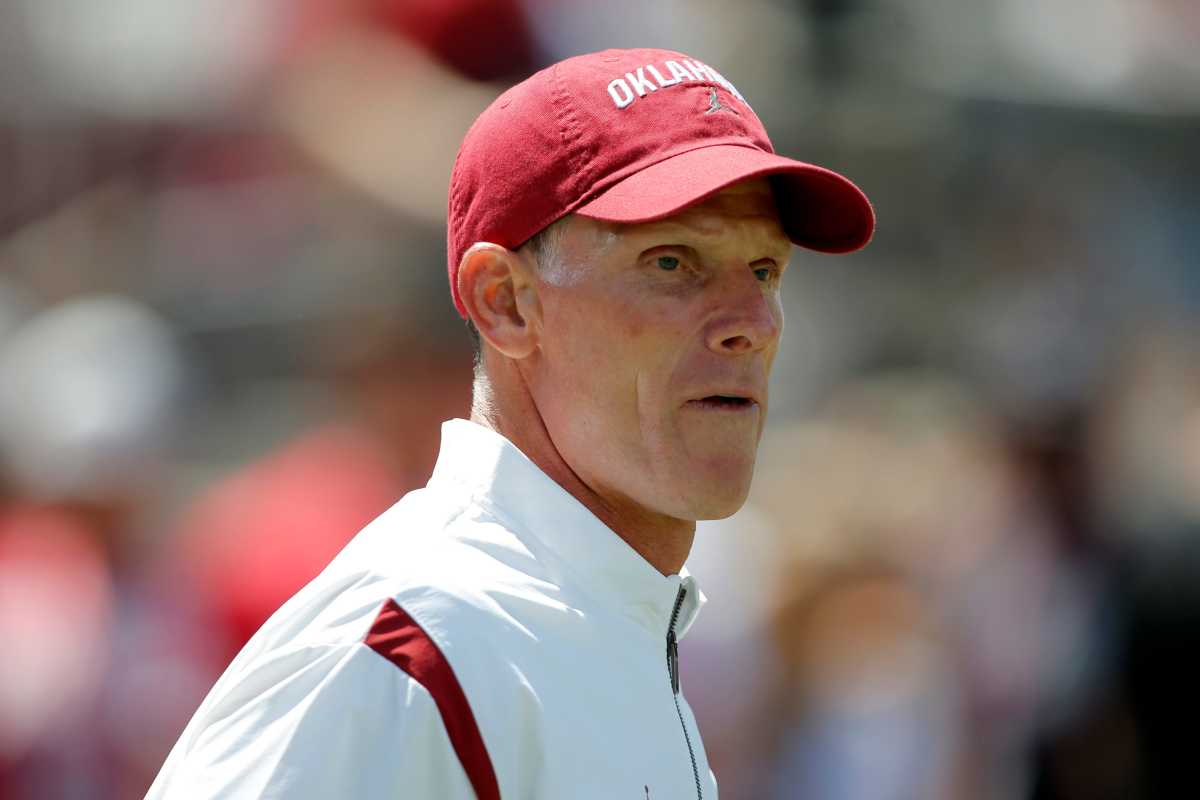Oklahoma Sooners' Brent Venables Got His First Career W, Then Broke Out ...