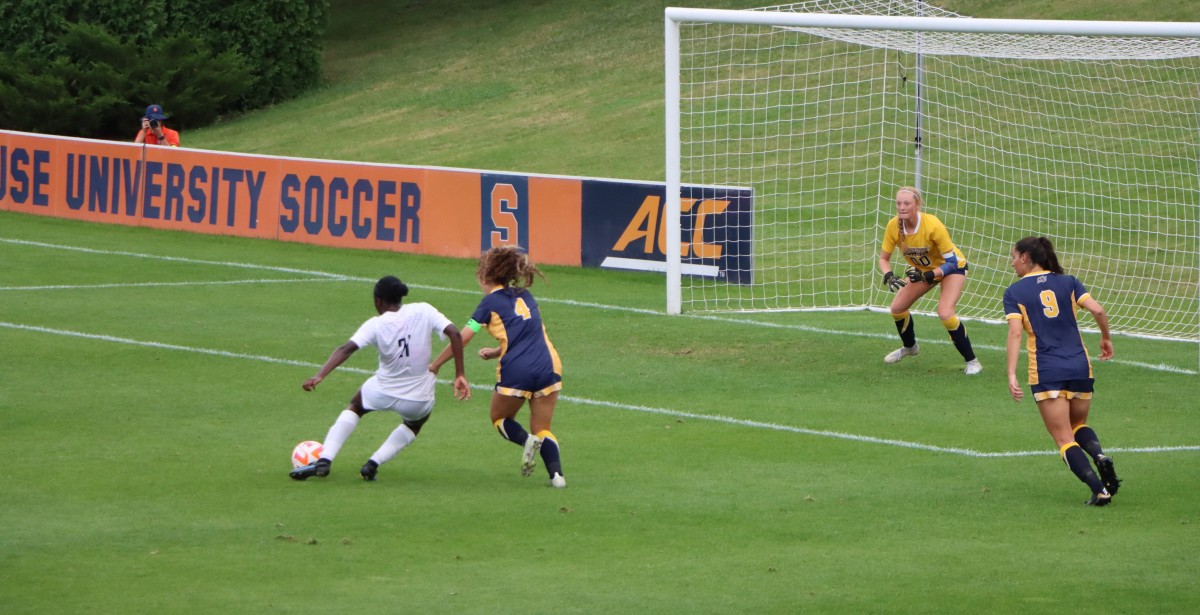 Syracuse Women’s Soccer Celebrates Senior Night with a Win - Sports ...