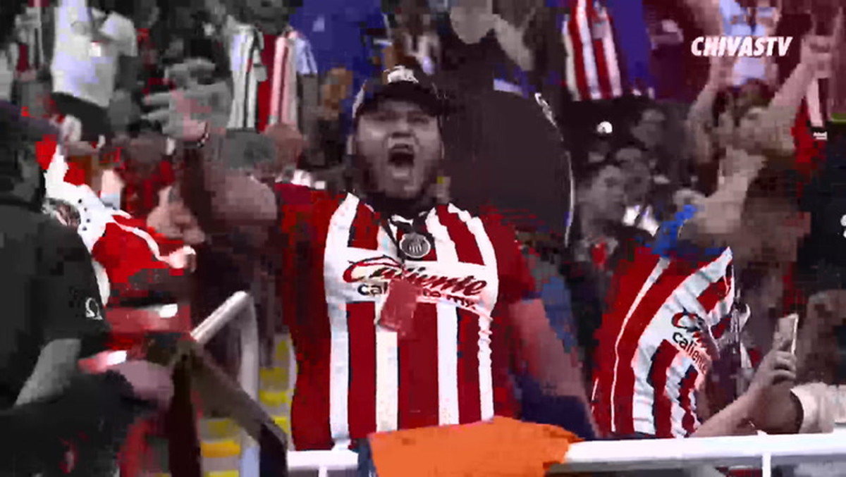 Spectacular atmosphere at Chivas Stadium - Soccer - OneFootball on ...