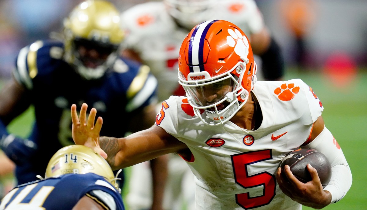 Clemson OC Brandon Streeter: 'No Matter What Y'all Think, DJ Has Earned ...
