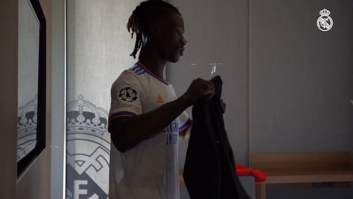 Eduardo Camavinga was presented as a Real Madrid player a year ago ...