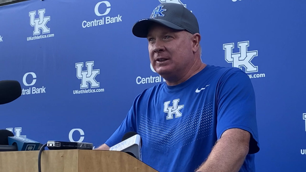 Everything Mark Stoops Said on Monday Ahead of Youngstown State ...